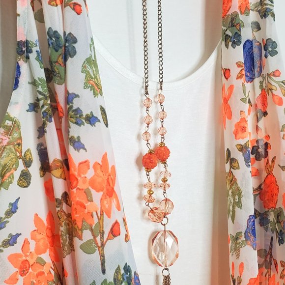 Gal Boss | Tops | Gal Boss Floral Top With Necklace | Poshmark
